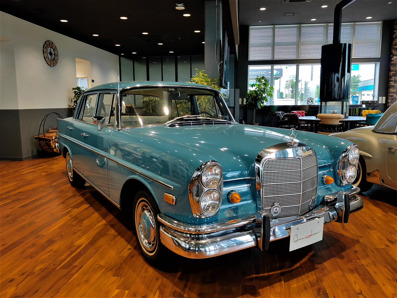 メルセデス・ベンツ 230S | 在庫車紹介 | 株式会社アルテリーベ